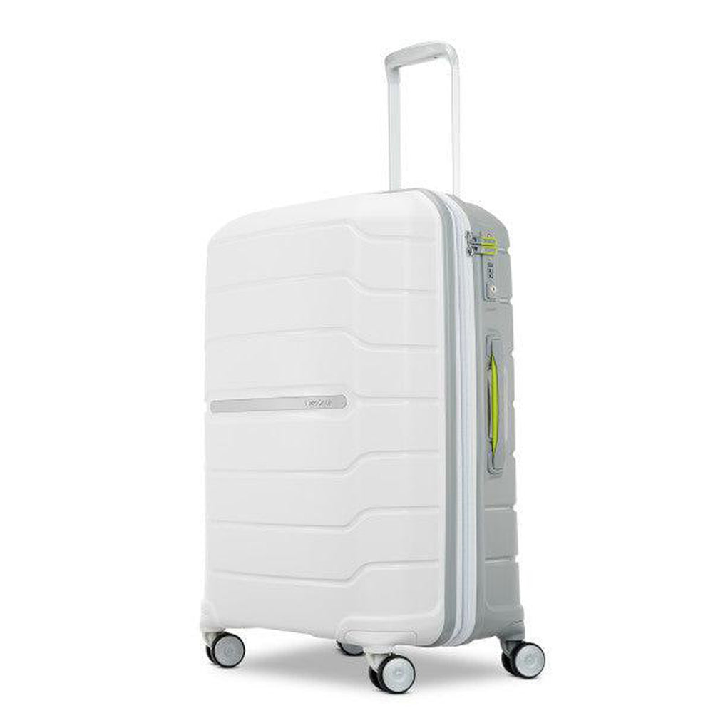 Samsonite Freeform 24" Spinner – Luggage Pros